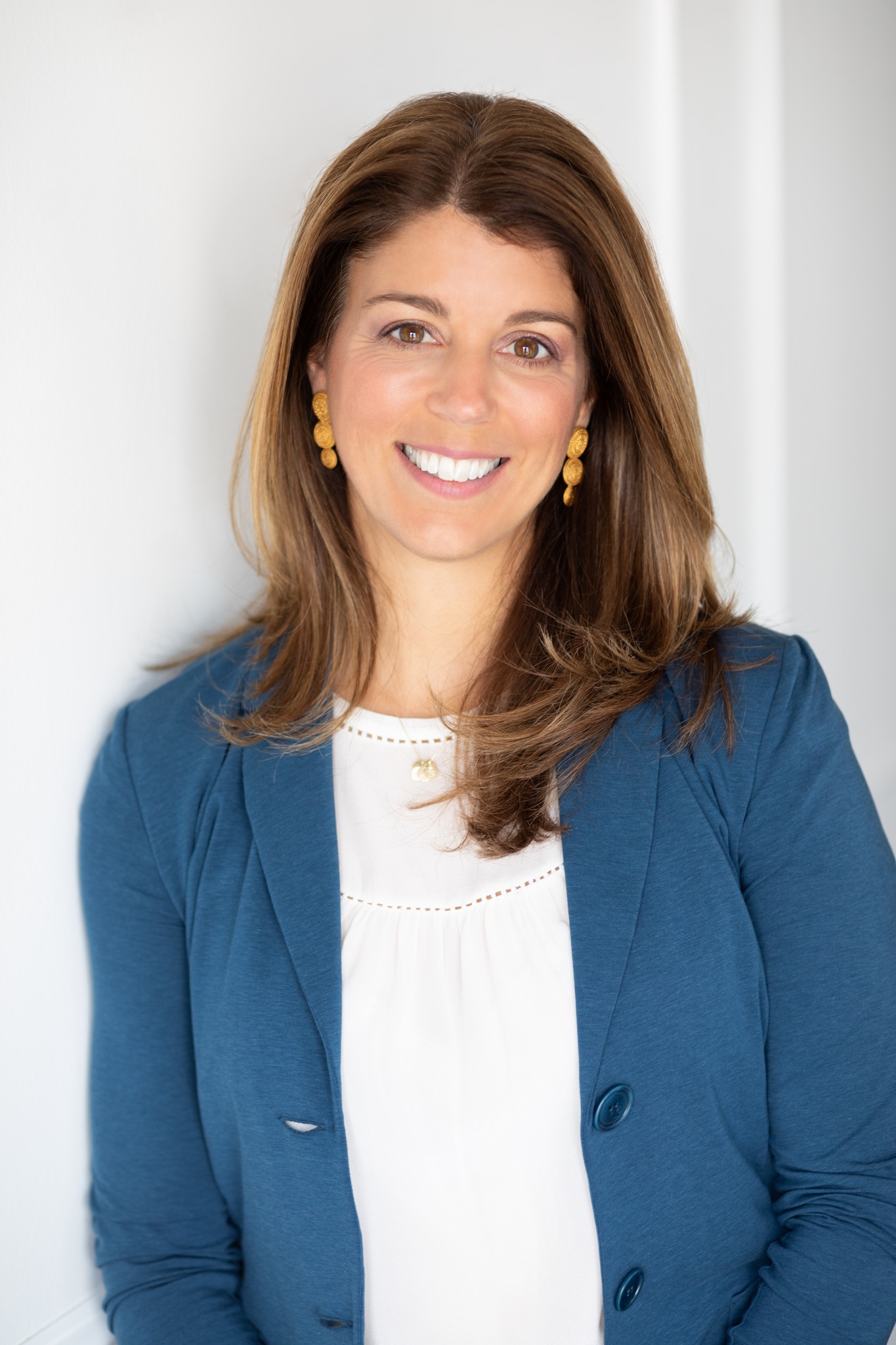 Break Free from Diet Culture with Elizabeth Harris - reaganeyes.com